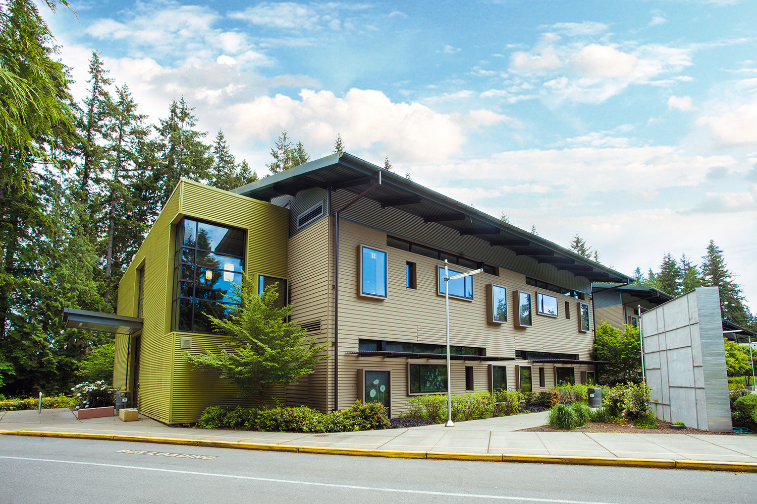 Spiritbridge Elementary, Bellevue | Mission Glass